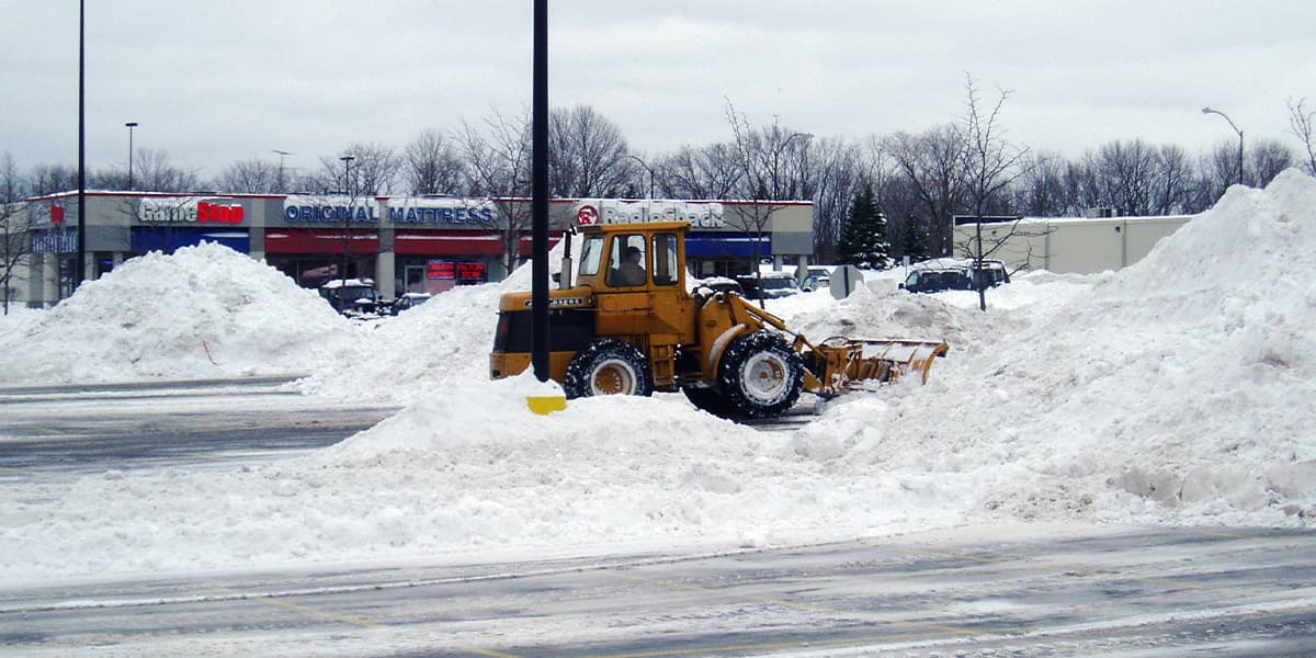 Commercial Snow & Ice Removal Services | Strauser Pennsylvania